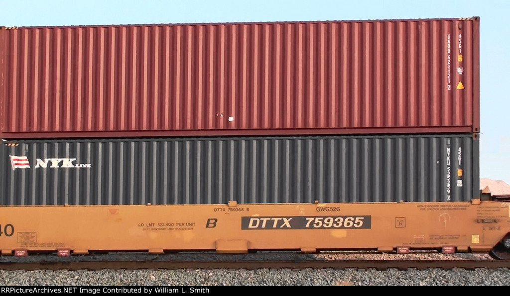 WB Stack Frt at Erie NV W MTSs -82